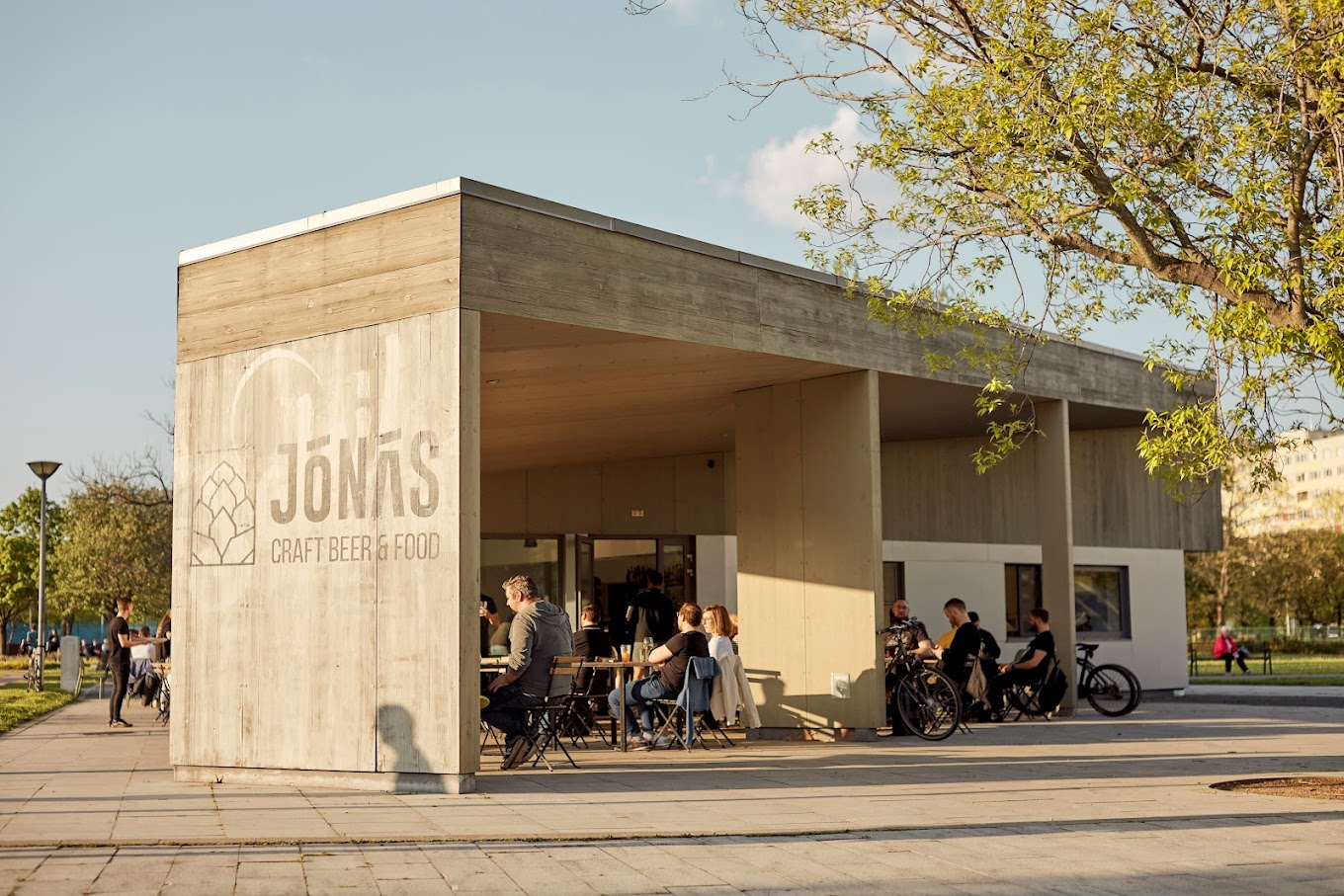 The Best Bars in Budapest: A Local's Guide to the Top Drinking Spots