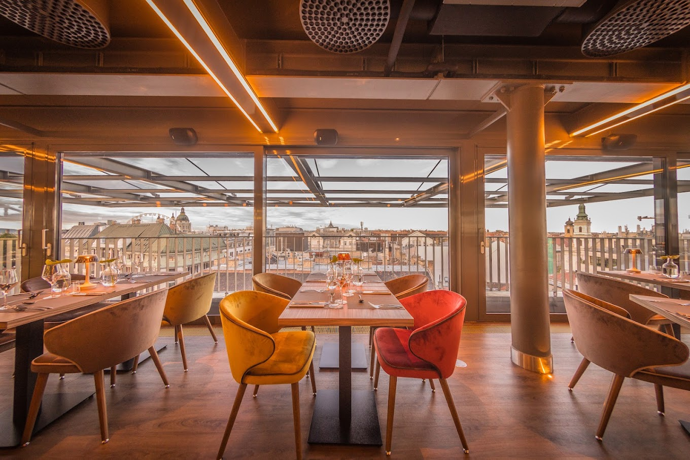 The Best Bars in Budapest: A Local's Guide to the Top Drinking Spots